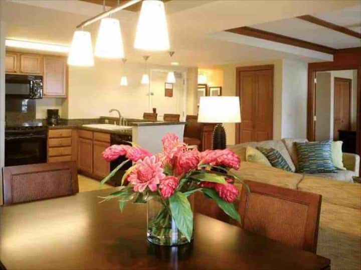 Waikiki Beach Walk - 2 Bedroom Deluxe - Honolulu