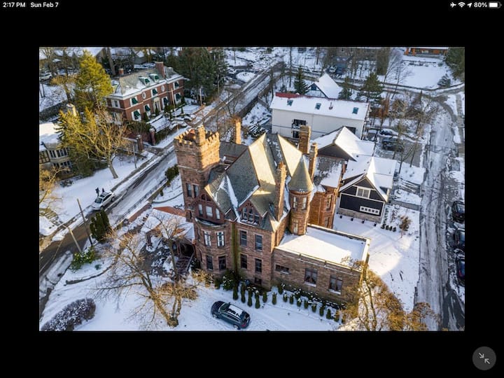 Dream Location Celebrate You Wedding In A Castle! - Hamilton, Canadá