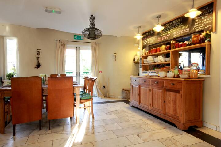 Double Or Twin Bedroom - Loughrea