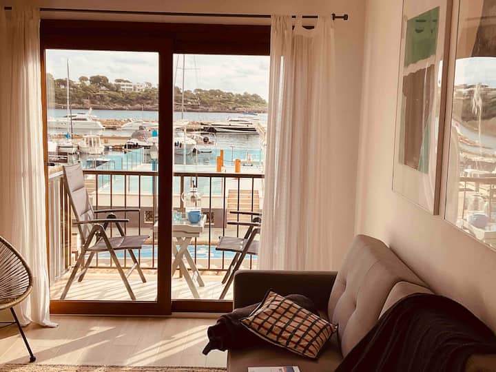 Apartment In Erster Linie Mit Blick Auf Den Hafen Von Portopetro (Santanyí) - Santanyí