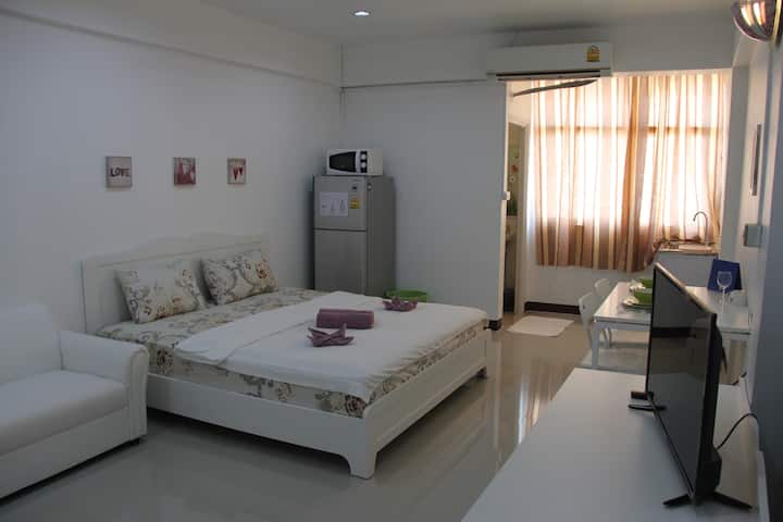 Travel Hub Studio 2, 5 Mins To Bts Udomsuk - Bangkok