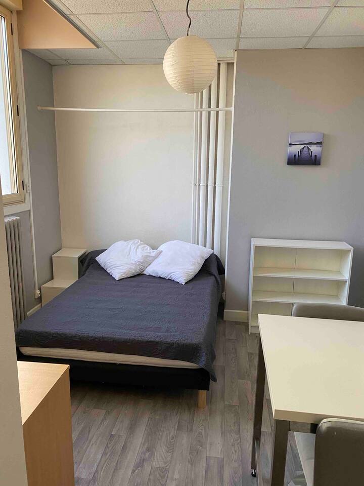 Studio Meublé 17m2 Centre Ville - Le Creusot