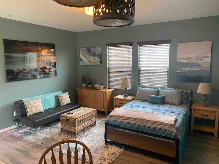Cozy Owens Drive Studio With Private Entrance - Ventura, CA