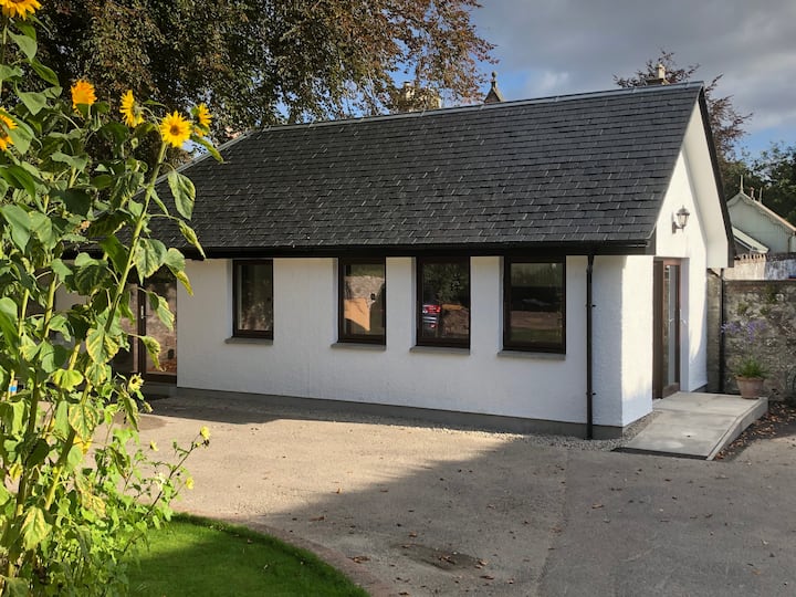 Bijou! Compact, Cosy, Desirable, Stylish! - Inverness