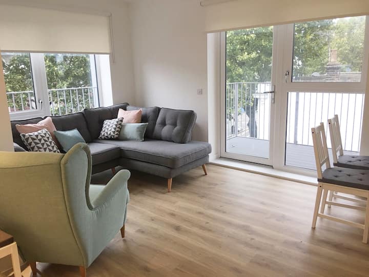 Bright Spacious Room - 1 Min Station / 30 Min City - Centro de Londres