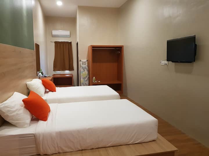 Durian Hill Villa @ Deluxe Twin Room - Gua Musang
