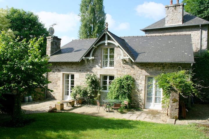 Le Pintadeau Cottage - Dinan, Riverside Cottage - Dinan