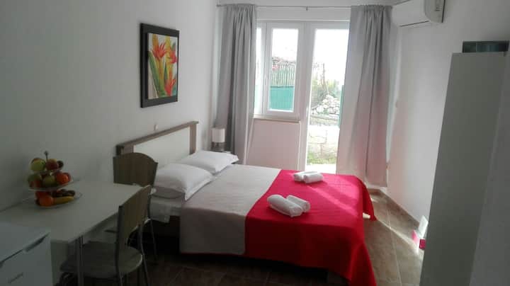 Charming Studio Apartment Markul Near Old Town - Split