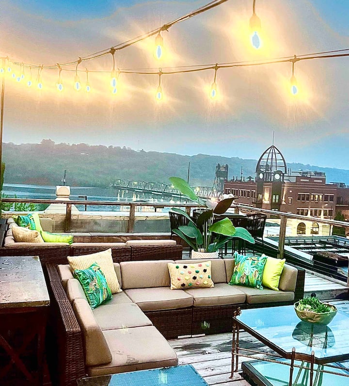 Lumberjack Inn Dt-on Main St. With A Rooftop Deck - Stillwater, MN