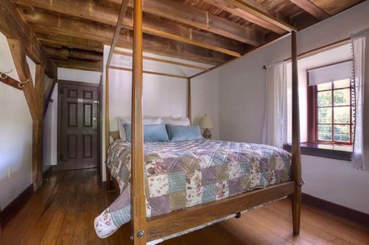 Mill Room 11 At The Inn At Millrace Pond - Pocono Mountains, PA