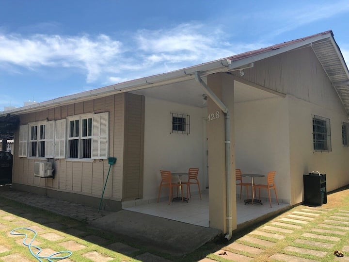 Casa | 3 Quartos | 10 Pessoas | Excelente Custo Beneficio Nos Ingleses - Florianópolis