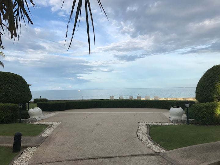 Visit The ☀ Beachfront Apartment In Central Huahin - Hua Hin