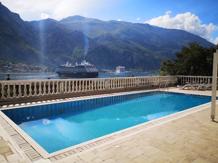 Flat, Pool And Magic View - B9 Kv - Kotor