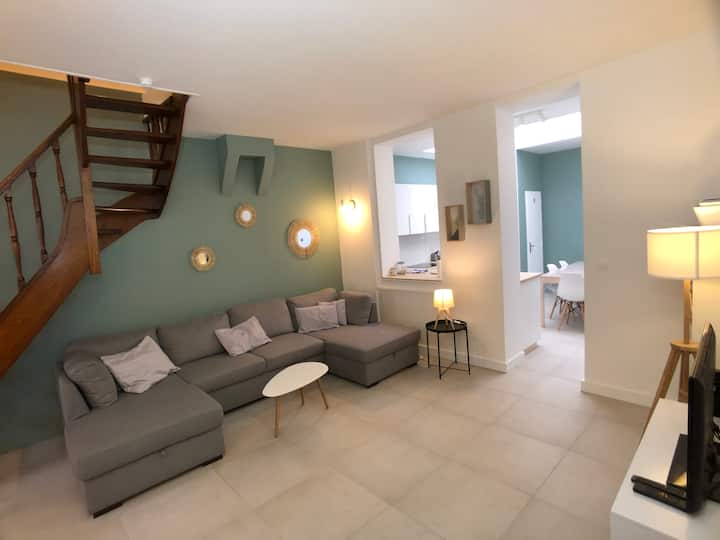 Tram Jean Moulin -4- (Bureau, Sdb Et Wc Privé) - Mouscron