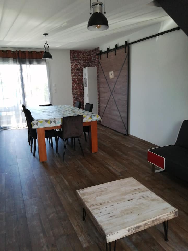 Logement Entier Mitoyen à La Résidence Principale - Saint-Lyphard