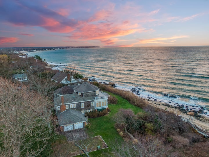 North Fork Sound Front Home With Pool - Greenport, NY