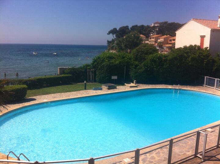 T2 Les Pieds Dans L'eau - La Seyne-sur-Mer