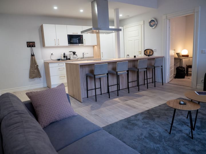 Modern One Bedroom Apartment In Historic Barracks - Hattula