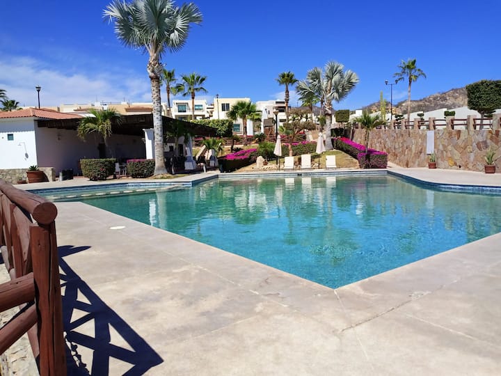 Casa En Zona Residencial Con Vista Al Mar - Cabo San Lucas
