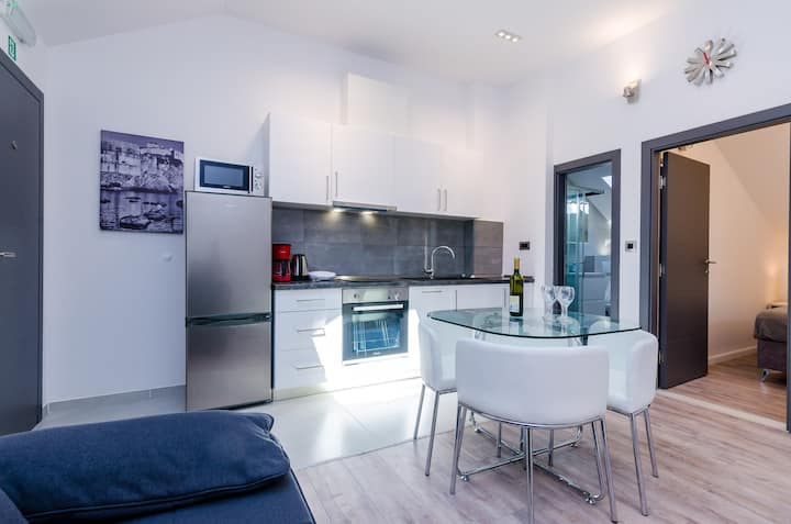 ☆New☆ Panoramic Apt W/balcony In Lapad - Dubrovnik