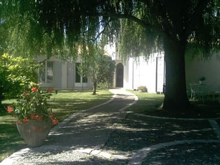 Maison De Charme ,10 Pers ,Piscine Chauffée. - La Rochelle