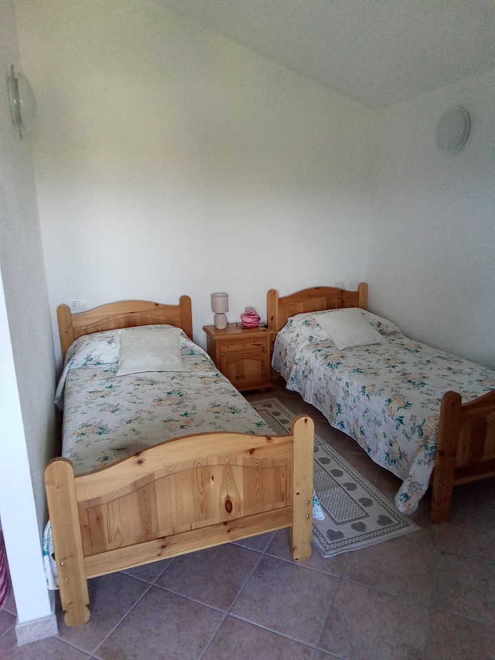 Camera Doppia
B&b Iun 1441
Cin It091051c1000f1441 - Nuoro