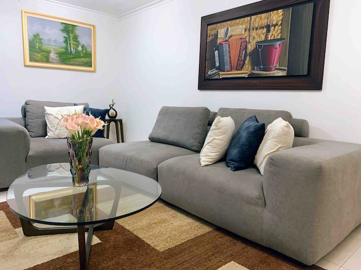 Amplia Y Confortable Casa. En El N,3 Hab,5 Camas - Valledupar