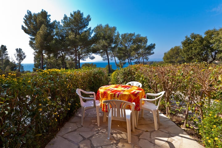 Rez De Jardin Vue Mer Piscine Tennis Bord De Plage - Boulouris-sur-Mer