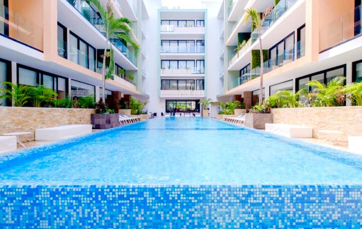 Beautiful Studio Best Location, 5 Star Condo! - Playa del Carmen