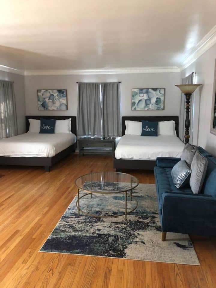 Central La Studio | Ideal For Short Or Long Stays - Los Angeles, CA