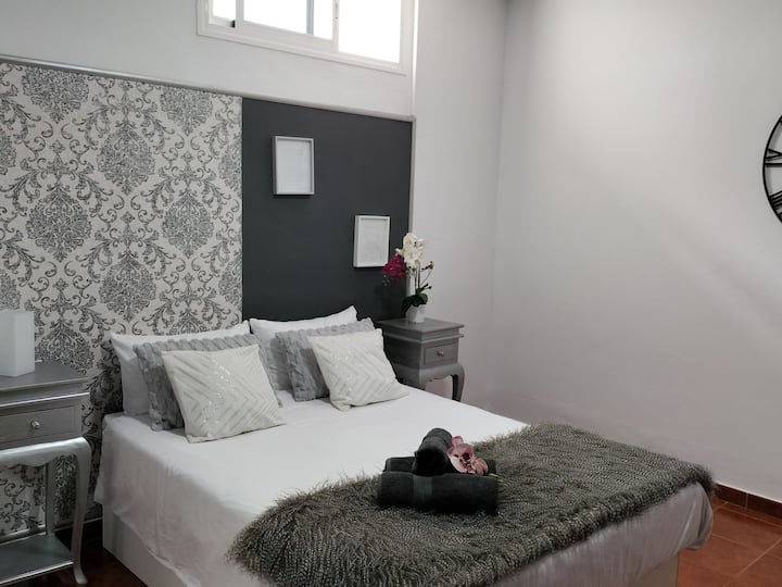 Habitación Con Baño En Suite
-10% Sin Límite Días - Lanzarote