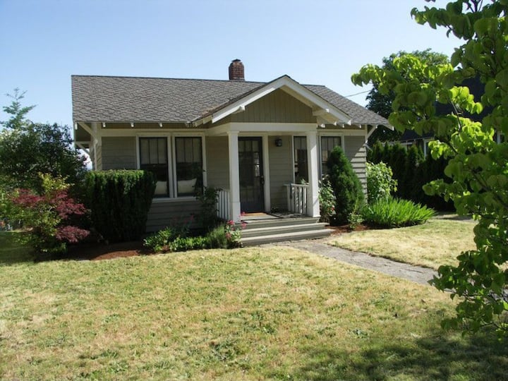 Mountain View Cottage - Hood River, OR