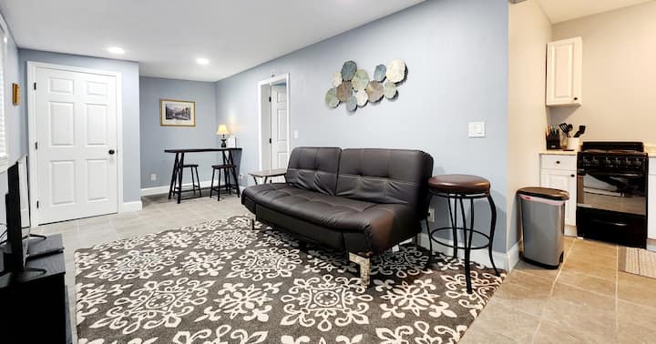 Lovely One Bedroom Home. - Lakeland, FL