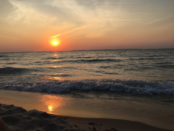 Northport's Gorgeous Waterfront Home-sunset Views! - Leelanau State Park, Northport