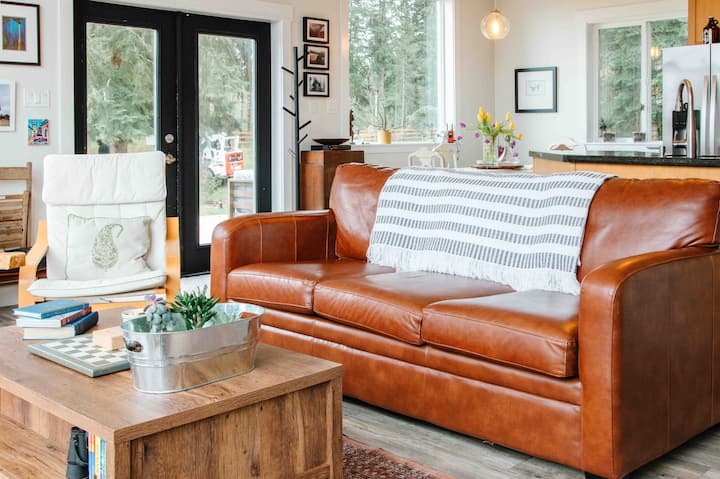 The Cabin ; A West Coast Contemporary Cabin - Vancouver Island
