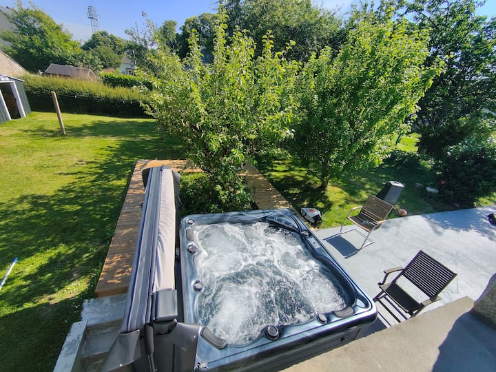 Maison Chaleureuse Avec Jaccuzi - Ploubalay