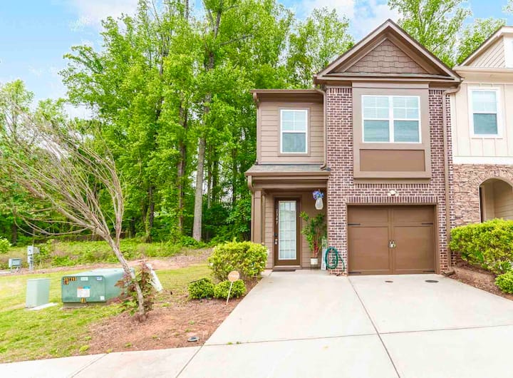 Modern Townhome In Lithonia! - Lithonia, GA