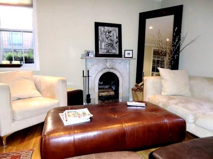 Luxury Beacon Hill Apartment 1-br - Cambridge, MA