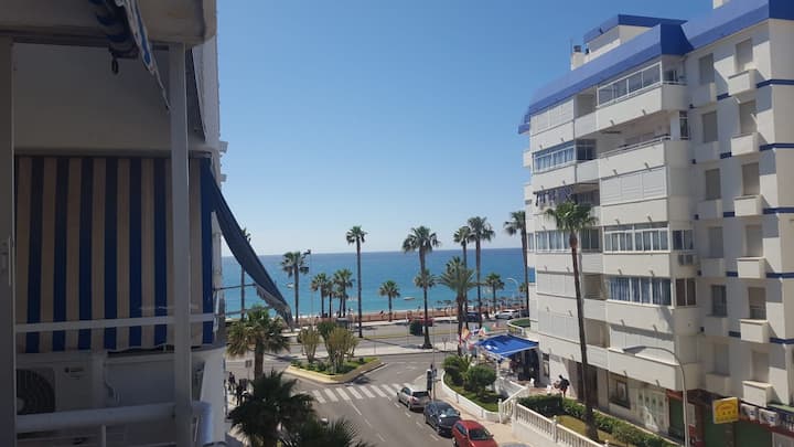 Apartamento Al Lado De La Playa - Benalmádena