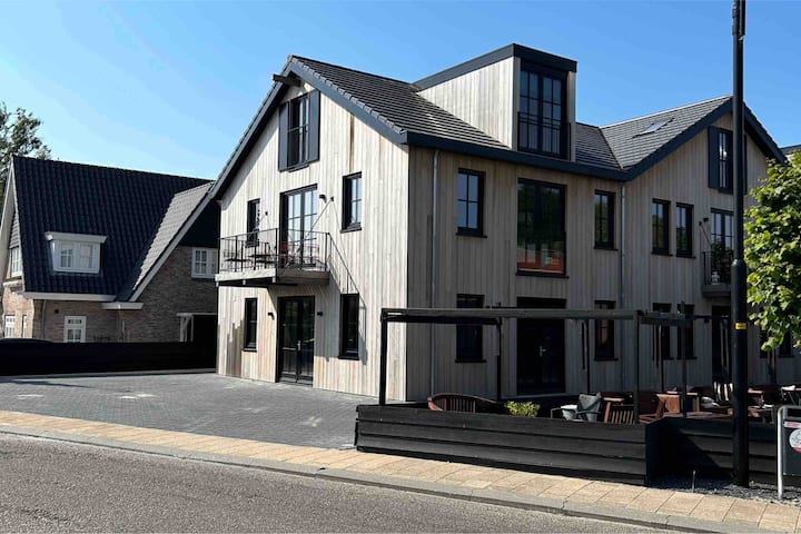 Het Pakhuis  Oud Loosdrecht - Bussum