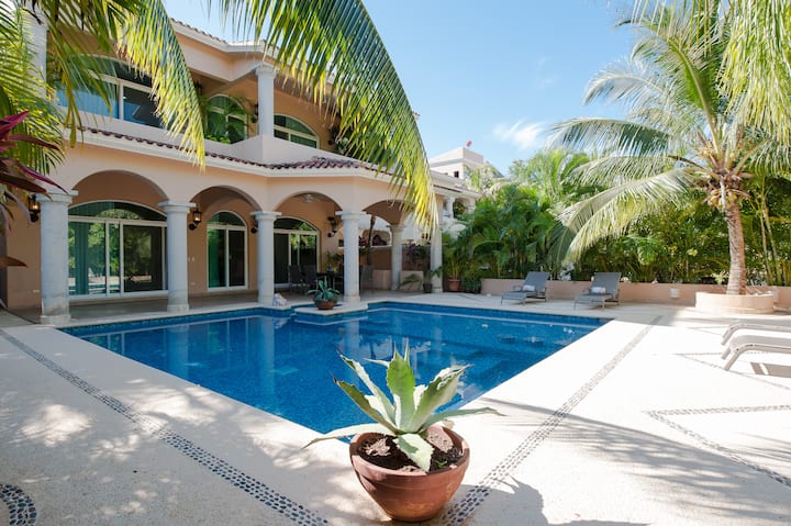 Amazing Spacious Mexican-decorated Villa With Private Pool & 10 Mins. From Beach - Puerto Aventuras