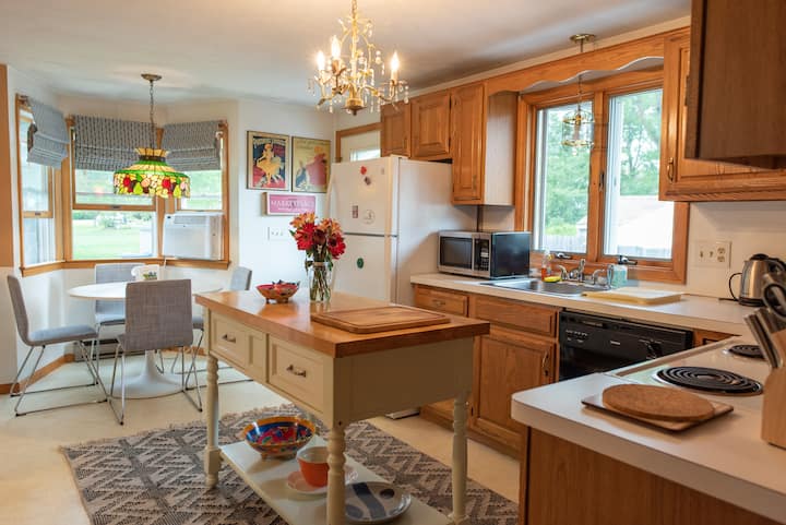 Cozy Cottage,natick Historic Distr. - Wellesley, MA