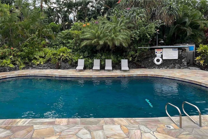 Kalanikai Condo 2 Blocks From The Beach - Kailua-Kona