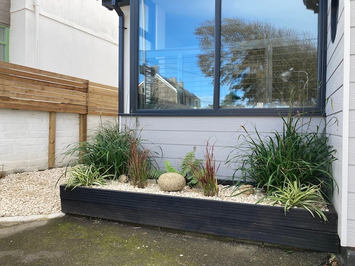 The Saltbox-close To Porth Beach, Free Parking - 紐奎