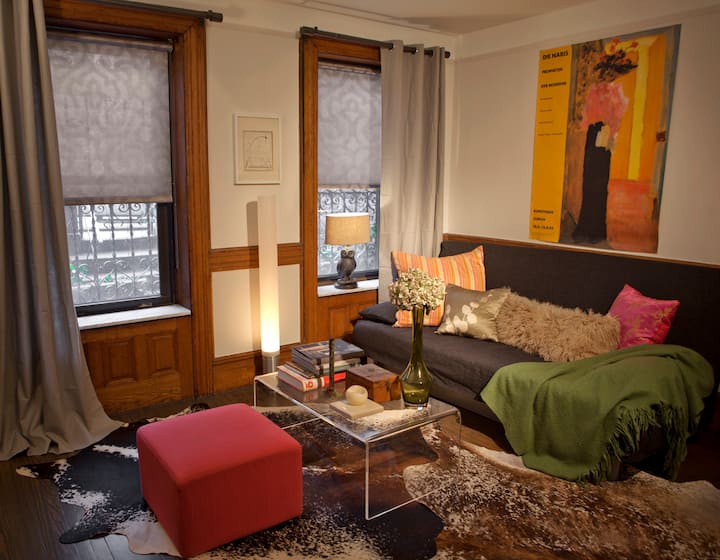 Stylish Designer Studio With Piano - Manhattan