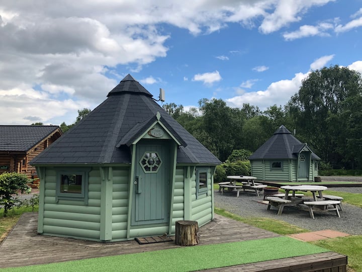 The Hobbit Hut @ Eden, Fire Pit & Views - Ayrshire