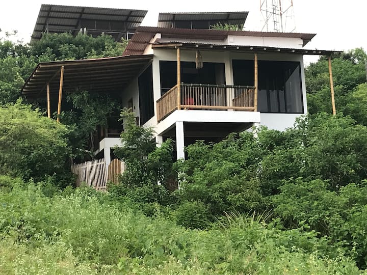 Chalet Con  Especial Vista Al Mar, Excelente Wifi - Ecuador