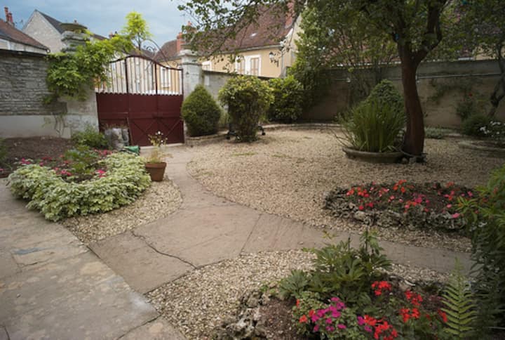 Apartment To Rent In Vermenton - Nitry