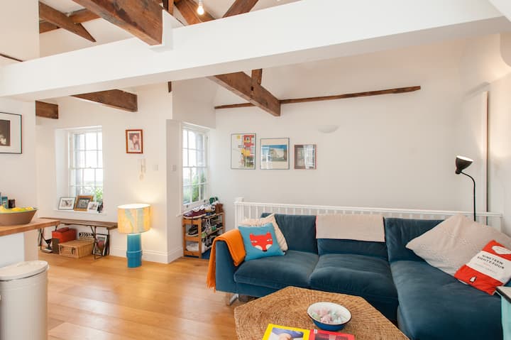 Leadenhall Market City 2br Apt - London, UK