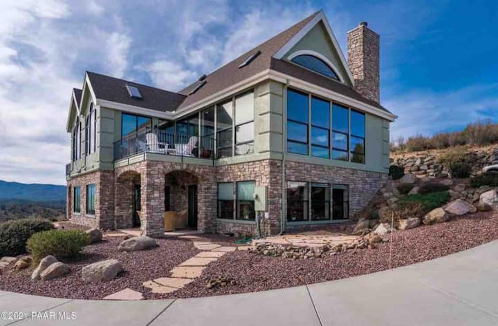 Spacious Home With Amazing Views - Prescott Valley, AZ